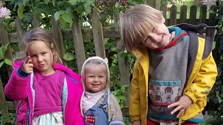 Know The $800K Net Worth Holder, James Strawbridge Divorced Parents