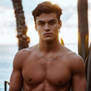 Grayson Dolan: YouTuber & Content Creator.